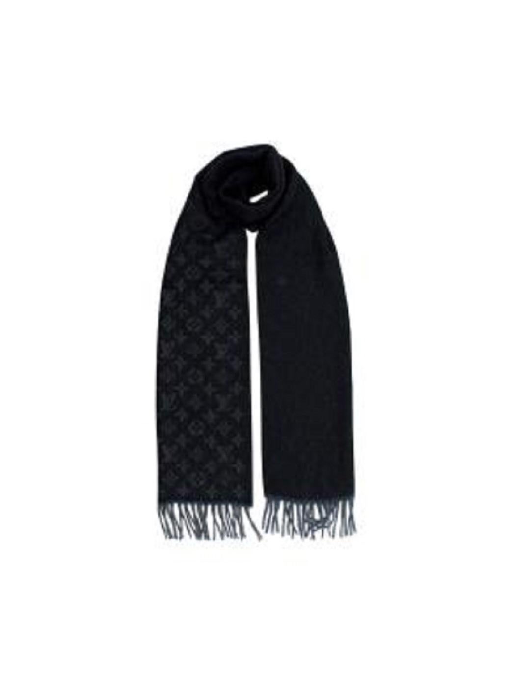 Louis Vuitton Monogram Gradient Black Shawl For Sale at 1stDibs
