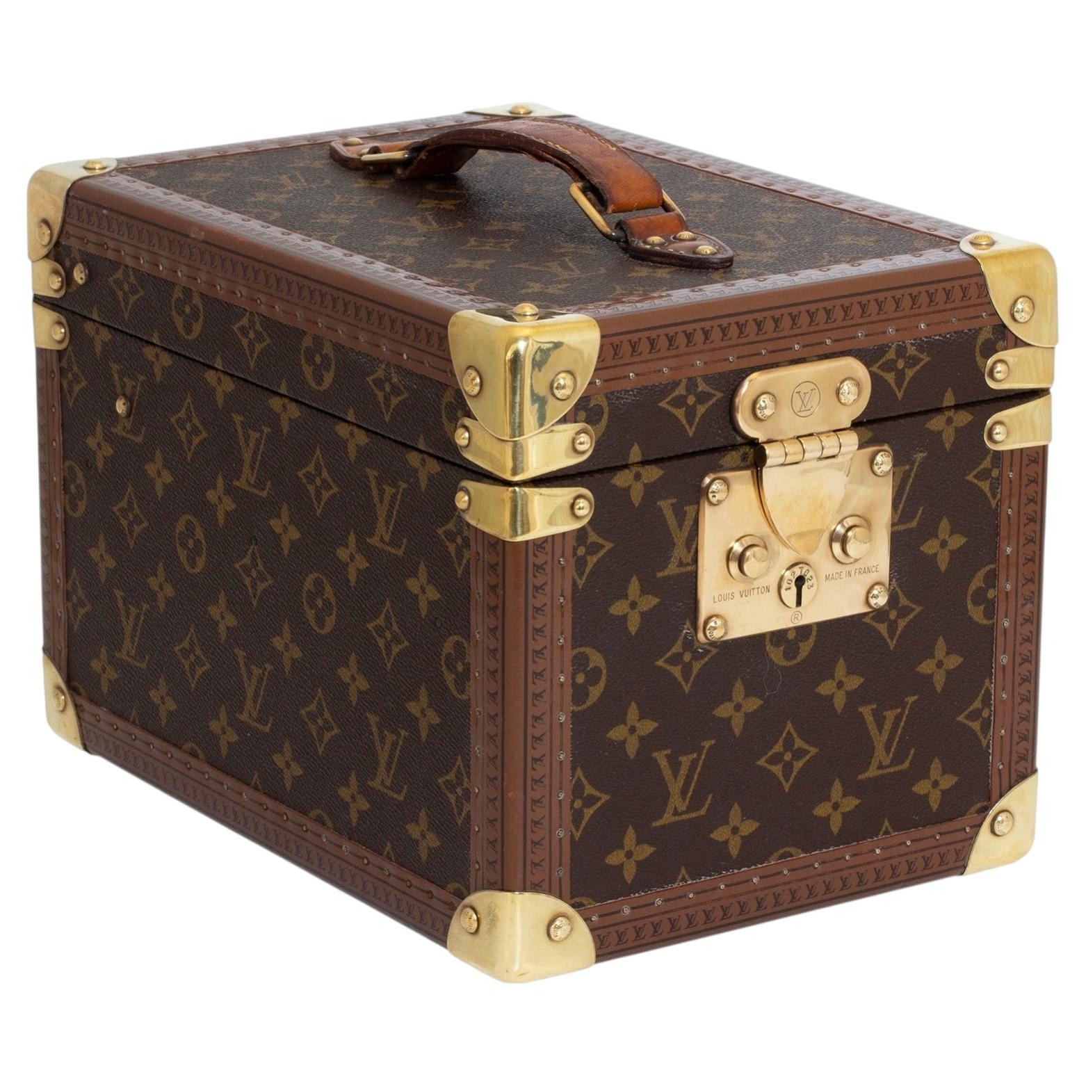Round Louis Vuitton Hat Trunk 30 cm, Louis Vuitton Hat Box, Louis ...