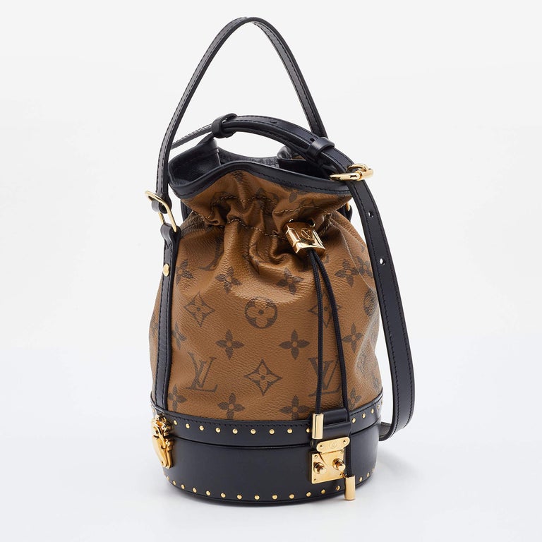 Louis Vuitton Monogram Petit Noé Trunk Bucket Bag For Sale at 1stDibs