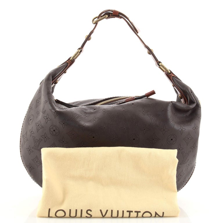 Louis Vuitton Onatah Hobo Mahina Leather GM at 1stDibs