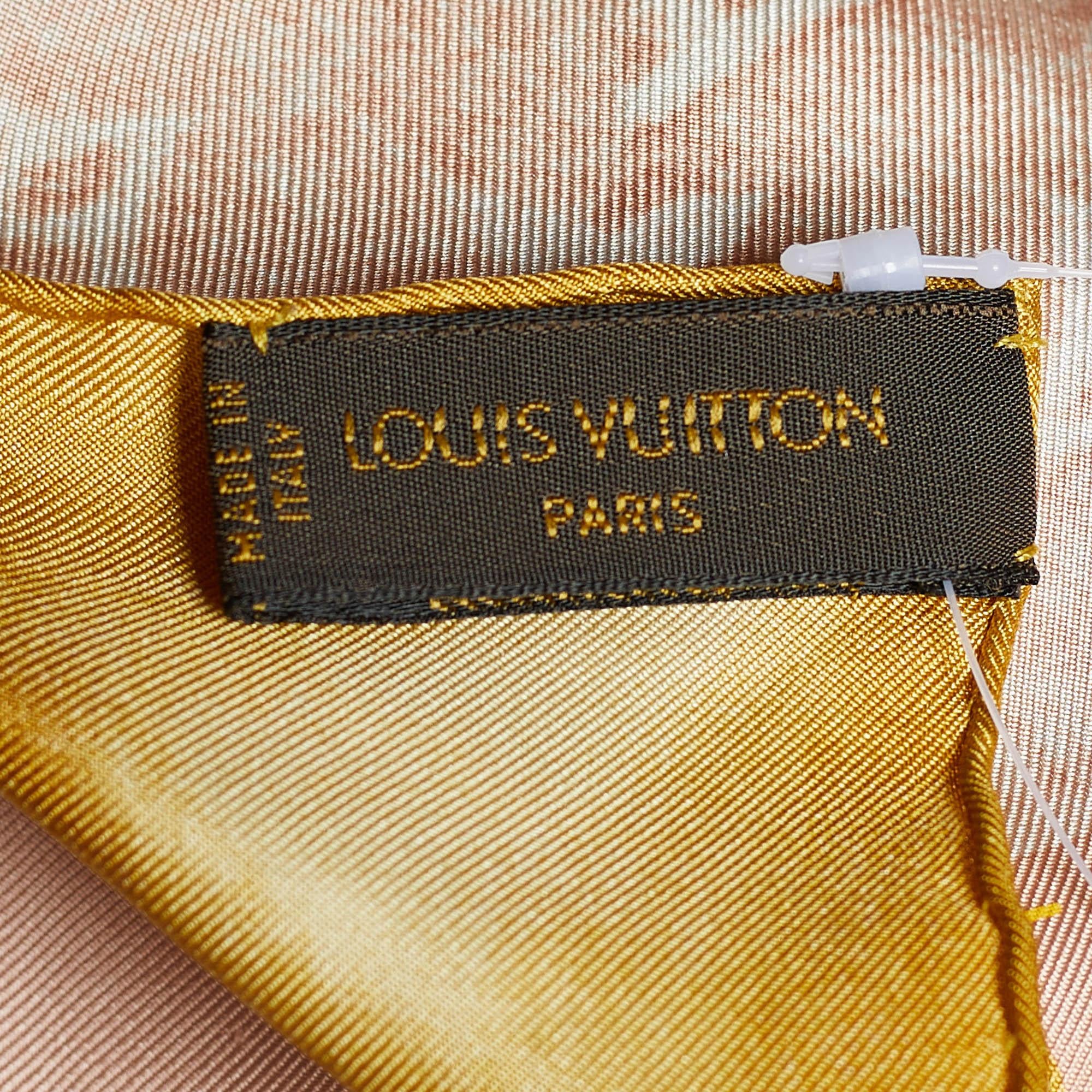 Louis Vuitton Pale Pink and Gold Monogram Print Silk Scarf For Sale at ...