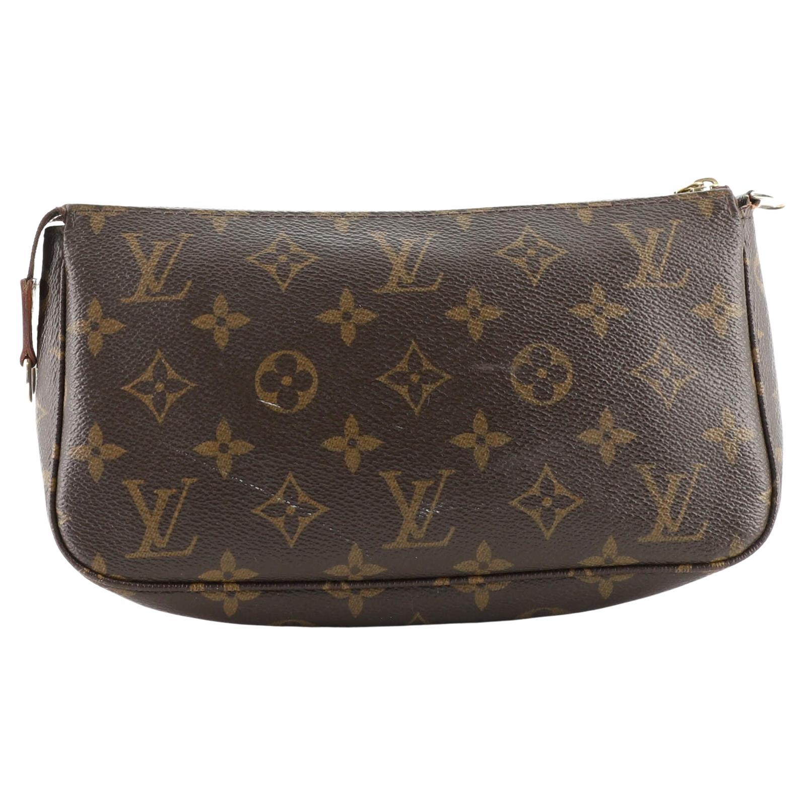 Louis Vuitton Black Leather Luggage Name Tag For Sale at 1stDibs