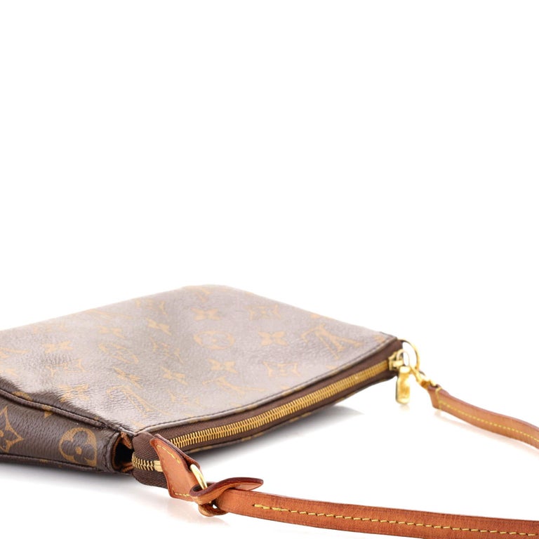 Louis Vuitton Pochette Accessoires NM Monogram Canvas For Sale at 1stDibs