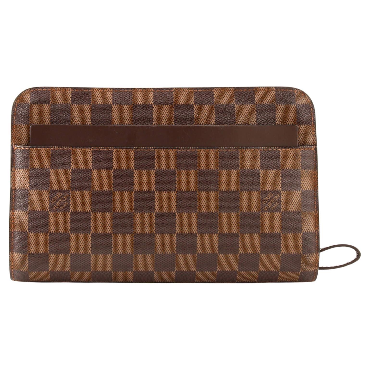 Louis Vuitton Pochette Damier – 87 im Angebot bei 1stDibs