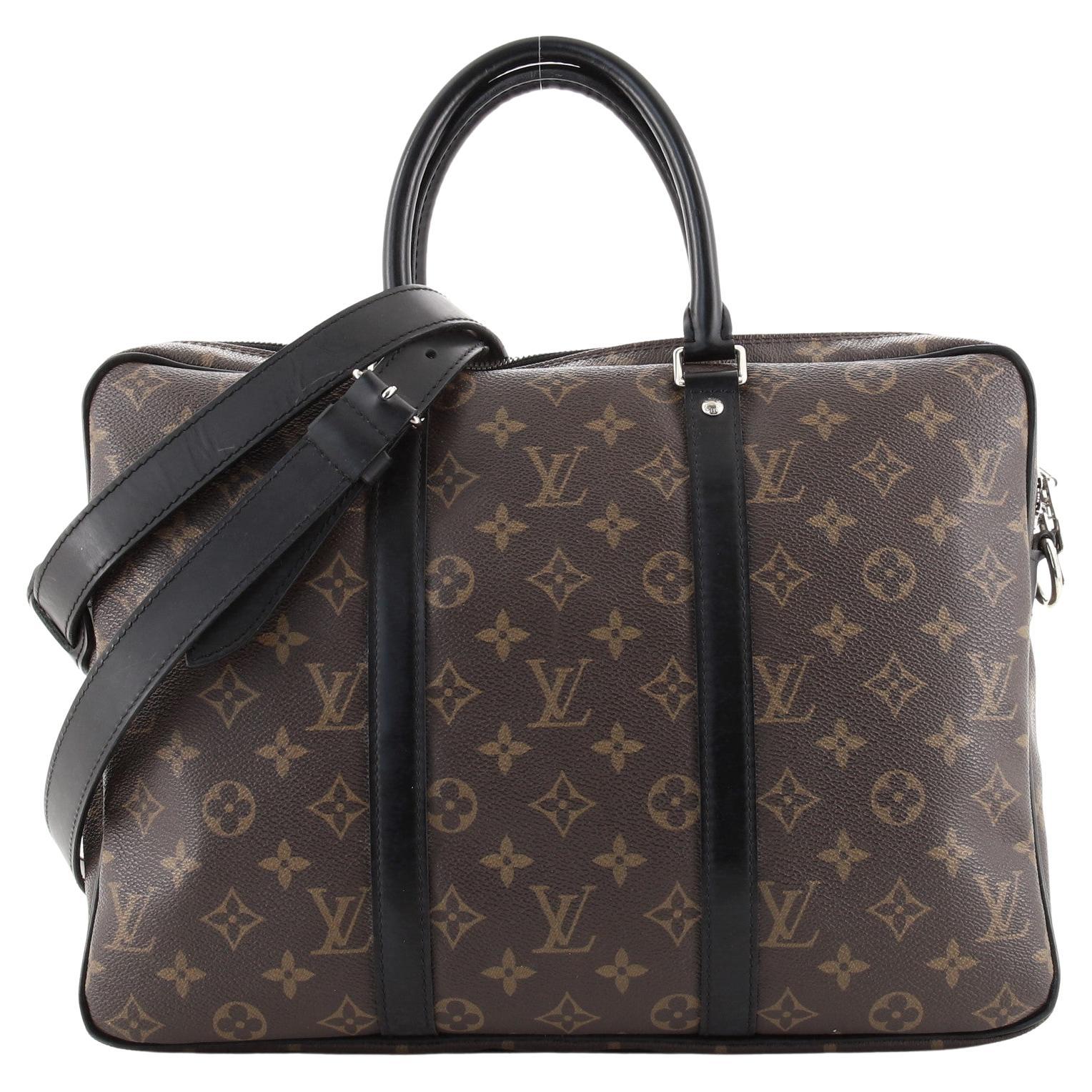 Louis Vuitton Black Taiga Leather Odessa Computer Case Bag at 1stDibs ...