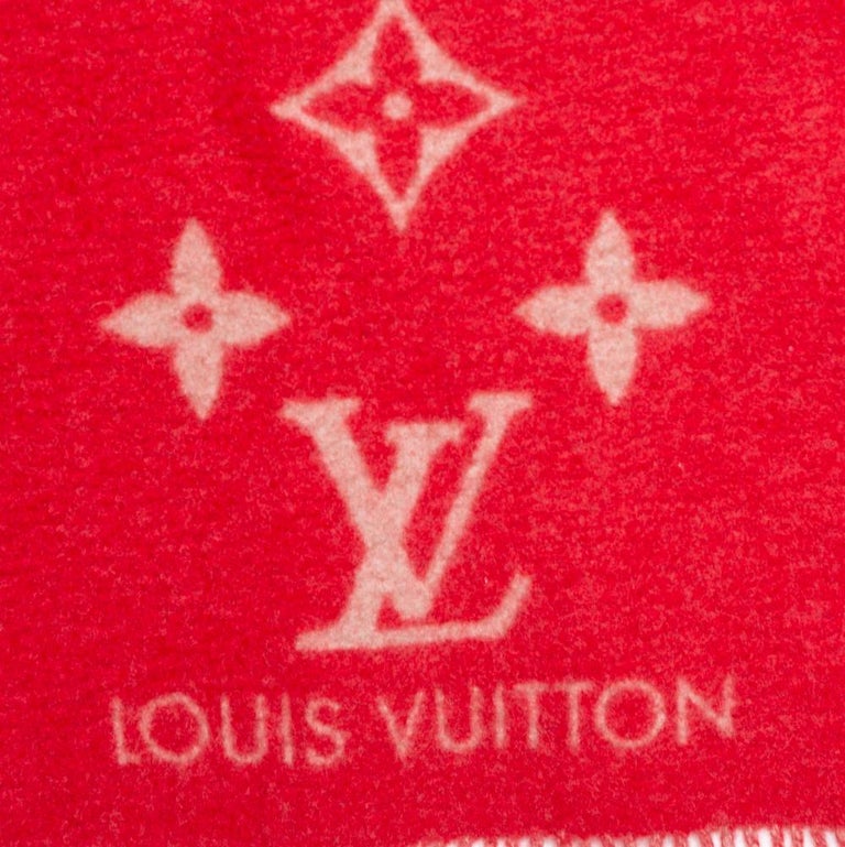 Louis Vuitton Red Cashmere Reykjavik Scarf at 1stDibs