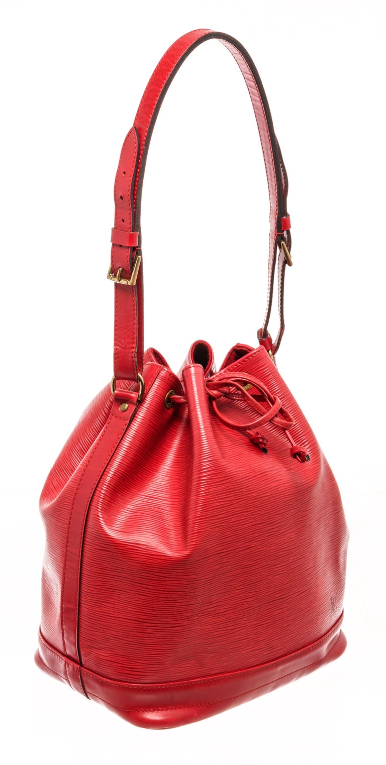Louis Vuitton Red Epi Leather Noe Shoulder Bag For Sale at 1stDibs