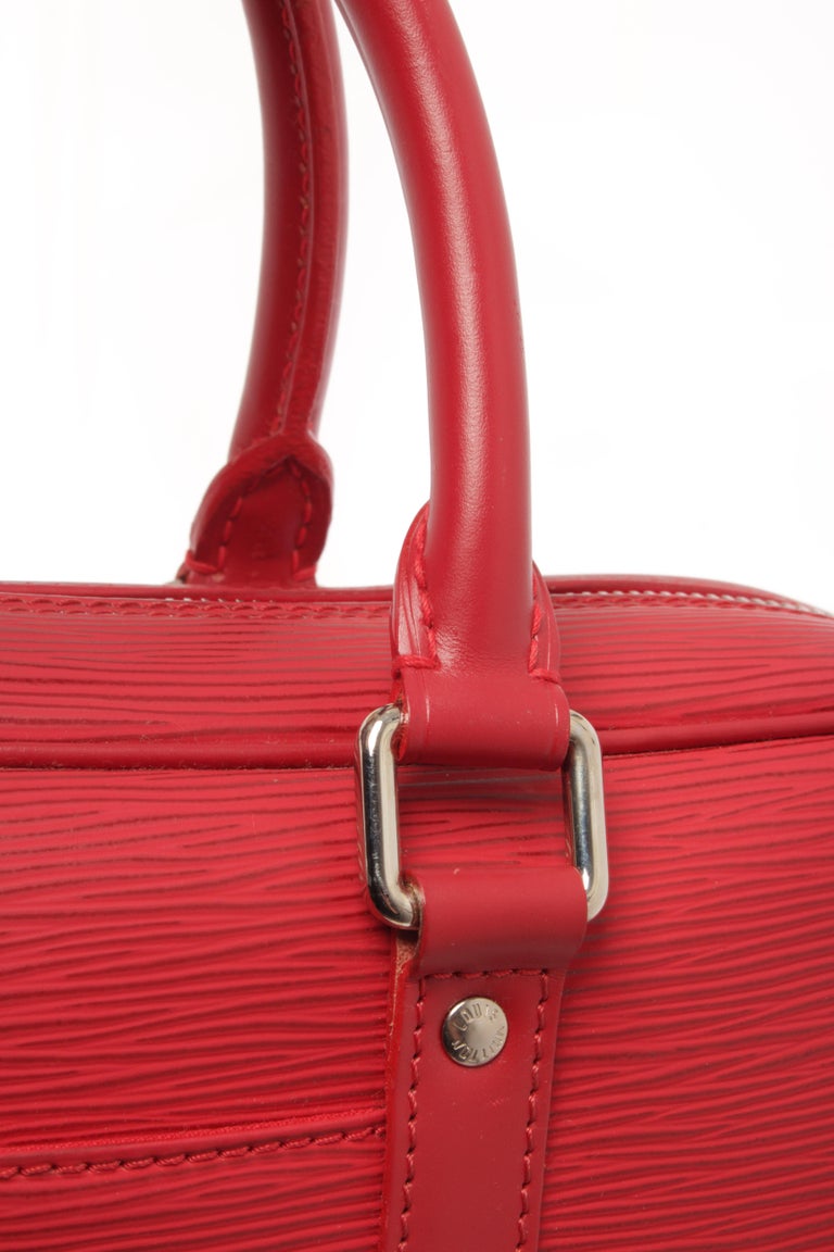 Louis Vuitton Red Epi Leather Vivienne Long Handbag For Sale at 1stDibs