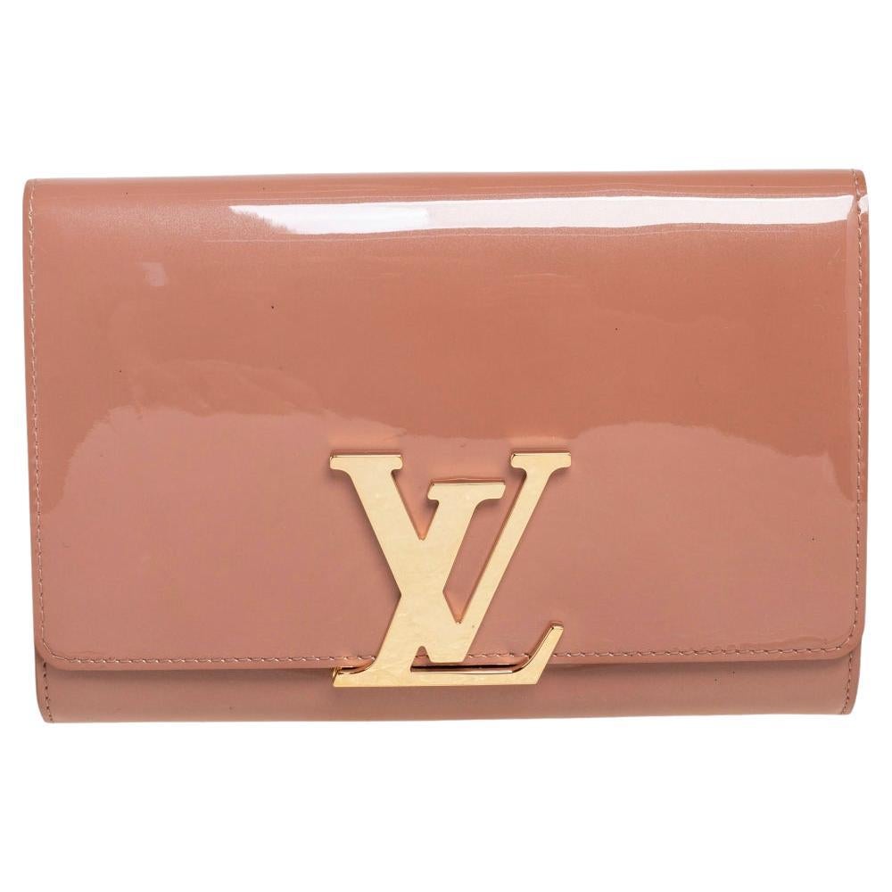 Logo Louis Vuitton Rose - 4 For Sale on 1stDibs