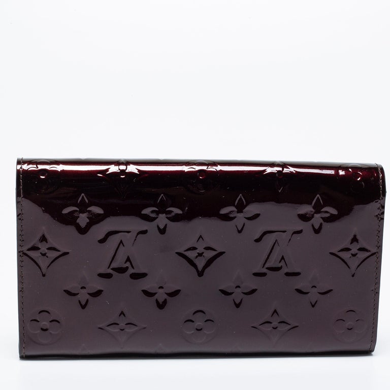 Louis Vuitton Rouge Fauviste Monogram Vernis Sarah Wallet at 1stDibs