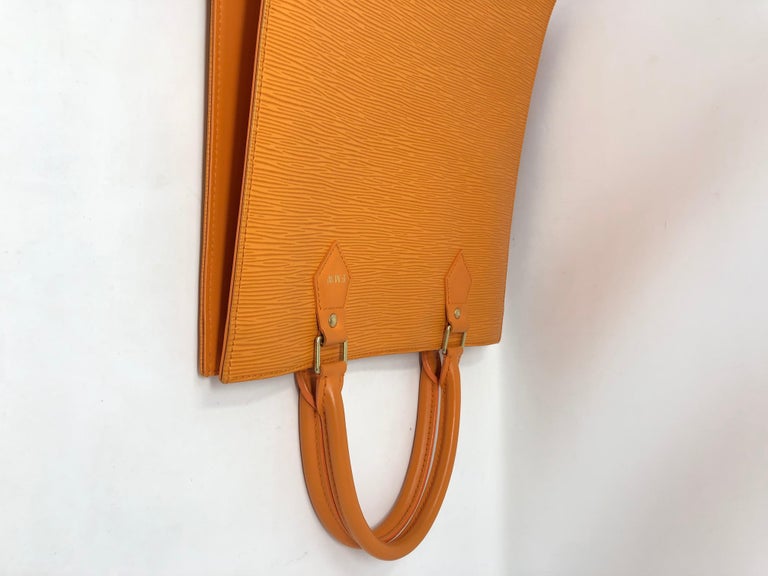 Louis Vuitton Sac Plat Epi Orange at 1stDibs | lv sac plat