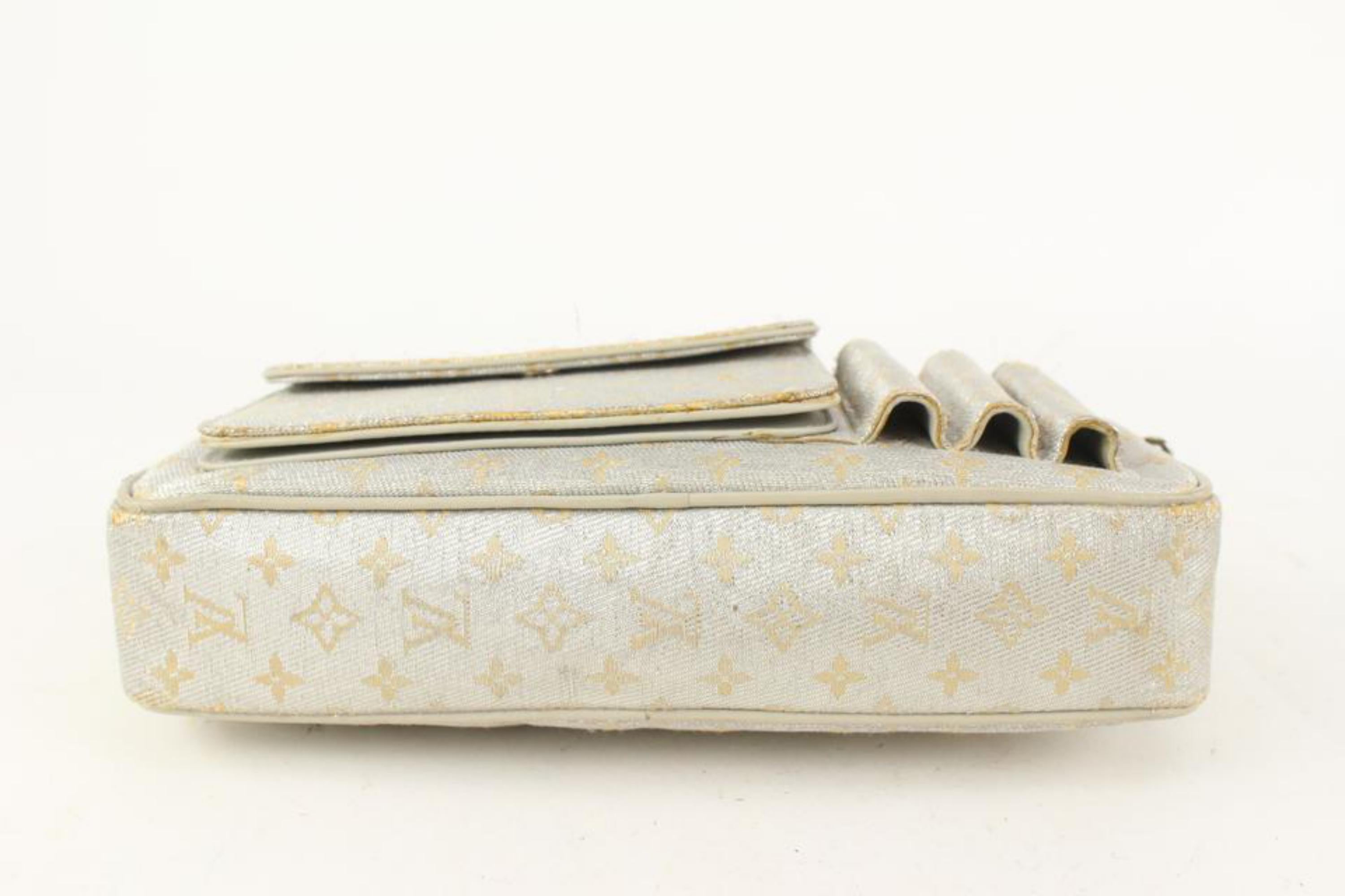 Louis Vuitton Silver Monogram Shine Mckenna Chain Pochette Accessoires ...