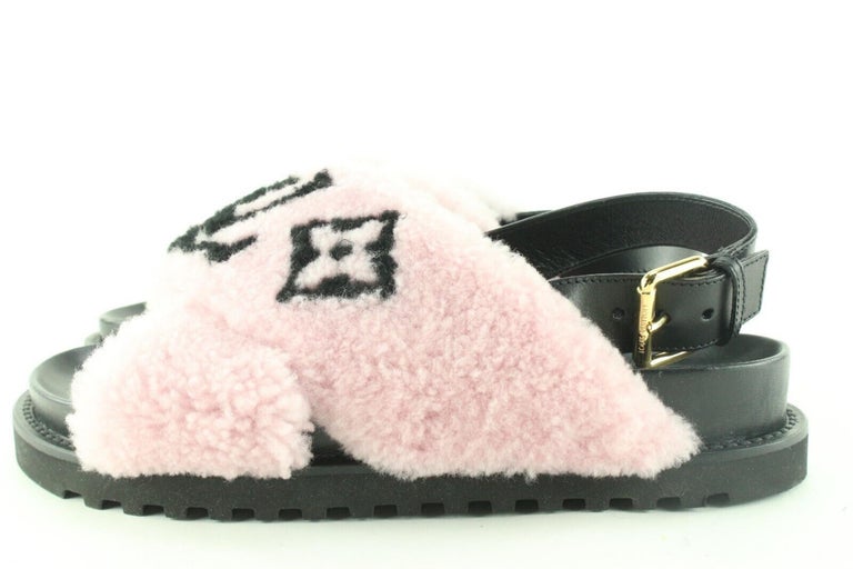 Louis Vuitton Size 39 Monogram Pink Shearling Paseo Sandals 3LV419C For ...