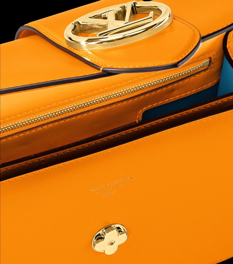 Louis Vuitton Summer Gold LV Pont 9 For Sale at 1stDibs