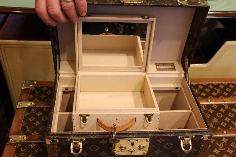 Louis Vuitton Train Case, Louis Vuitton Boite Pharmacie, Louis Vuitton ...