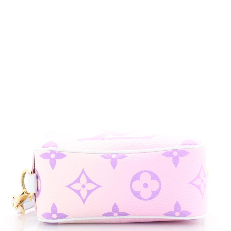 Louis Vuitton Wapity Case Spring in the City Monogram Giant Canvas For ...