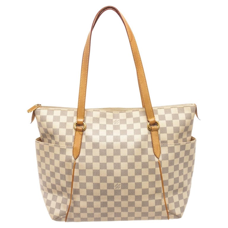 Louis Vuitton White Damier Azur Canvas Totally MM Tote Bag For Sale at ...