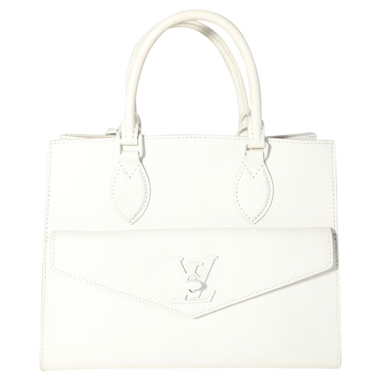 Louis Vuitton White Leather Monochrome Lockme Tote PM For Sale at ...