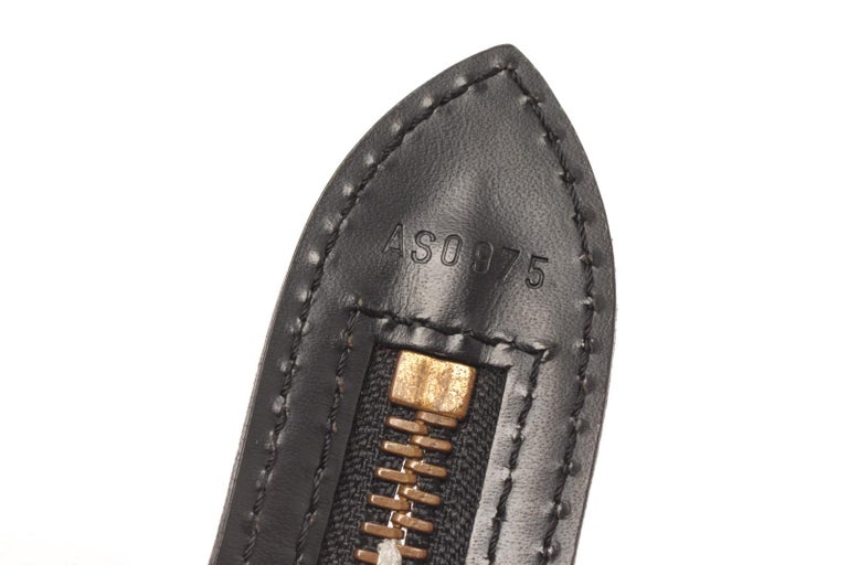 Louis Vuitton Yellow Epi Leather Noe PM Buket Bag For Sale at 1stDibs