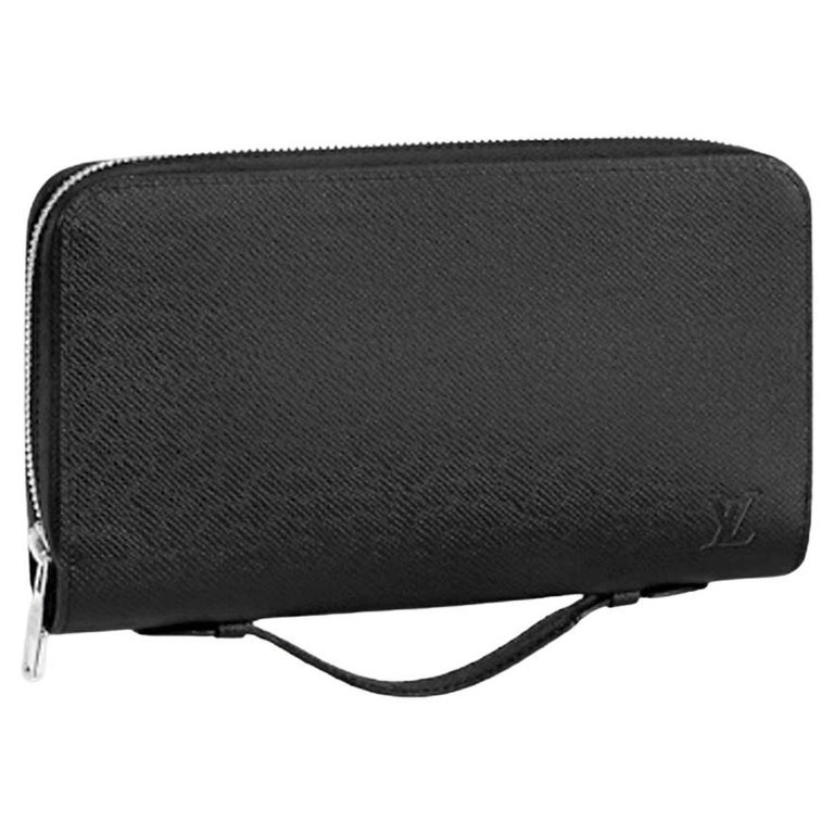 Louis Vuitton Zippy XL Wallet Taiga Leather Black For Sale at 1stDibs