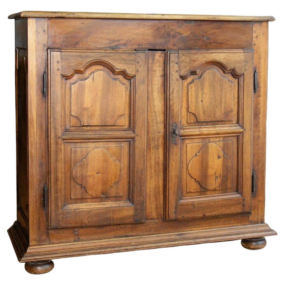 French Antique Louis XIII Style Buffet For Sale at 1stDibs