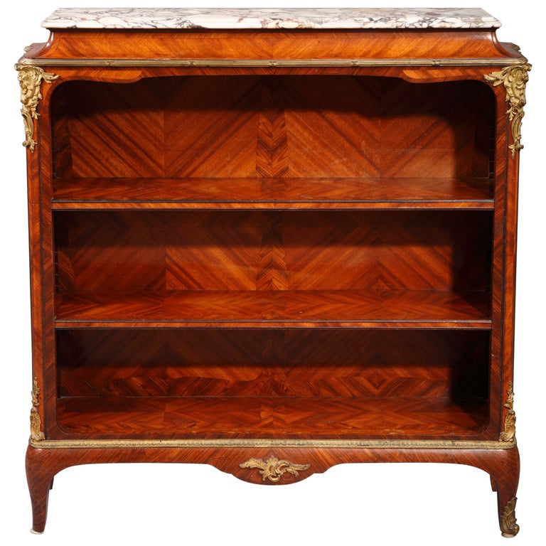 Bibus de style Louis XV attribué à P. Sormani sur 1stDibs