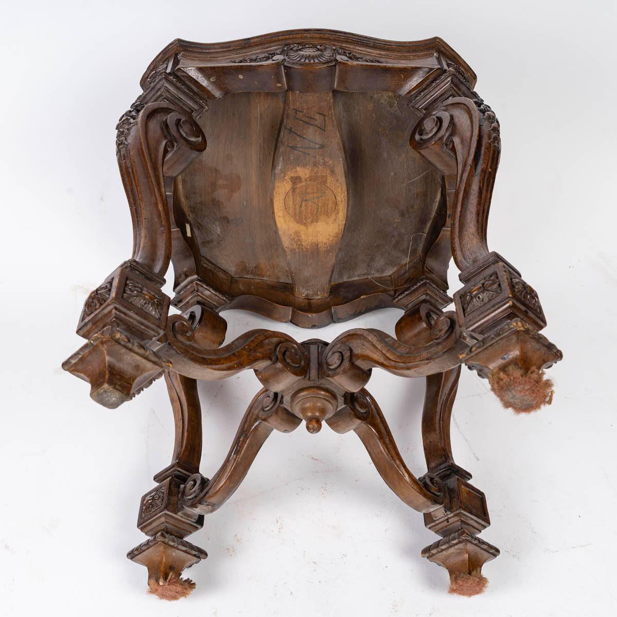 Louis XV Style Carved Wood Display Stand, 19th Century. For Sale at 1stDibs