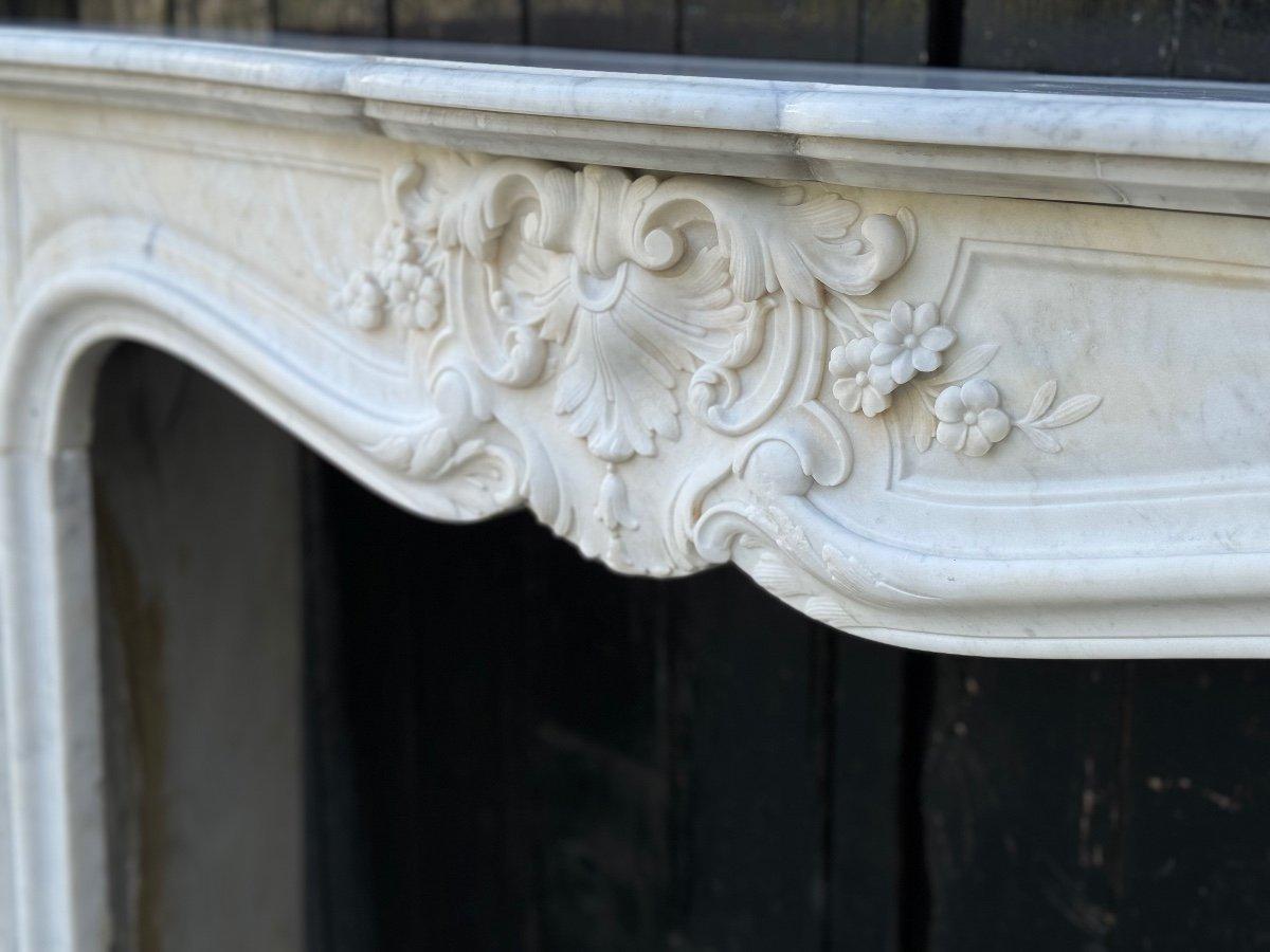 Louis XV Style Fireplace In Carrara Marble Circa 1880 For Sale at 1stDibs