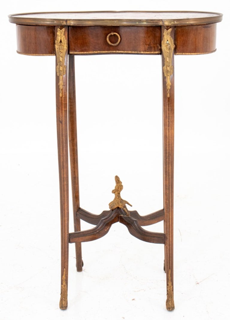 Louis XV Style "Table a Rognon" Side Table For Sale at 1stDibs