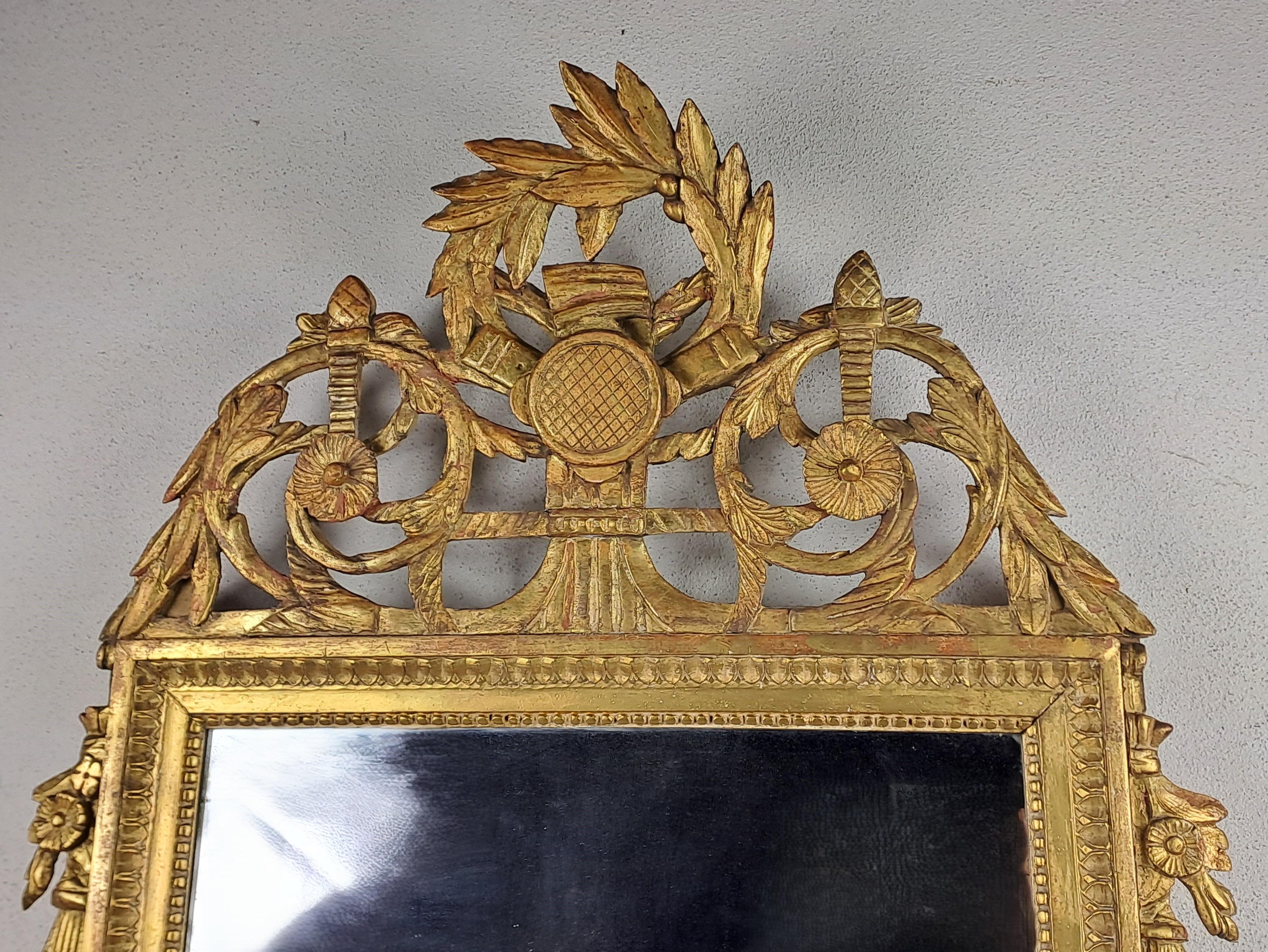 Louis XVI Mirror In Gilded Wood For Sale at 1stDibs