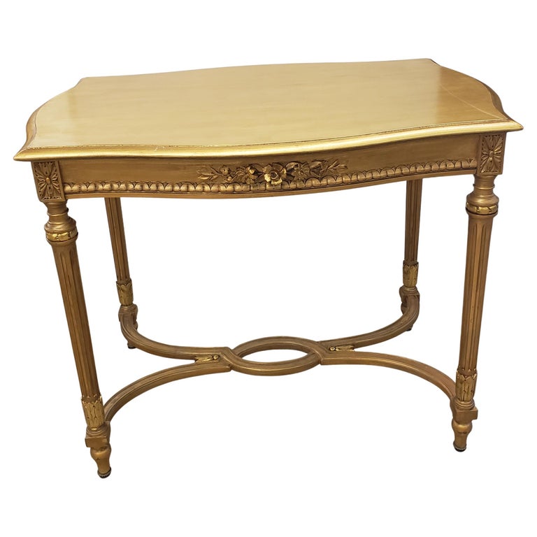 Table centrale de style Louis XVI peinte et dorée avec support ...