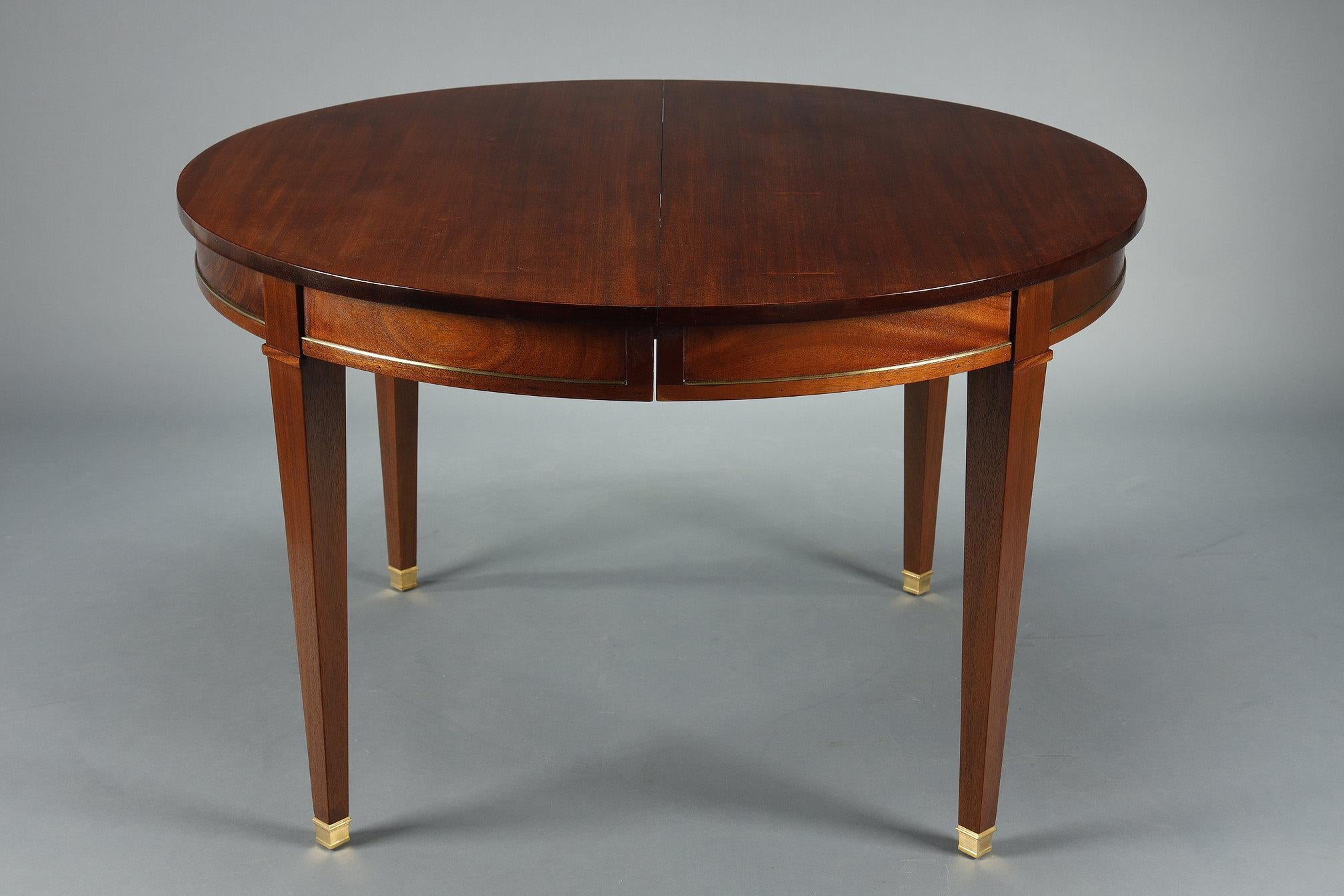 Louis XVI style Mahogany extensible table For Sale at 1stDibs