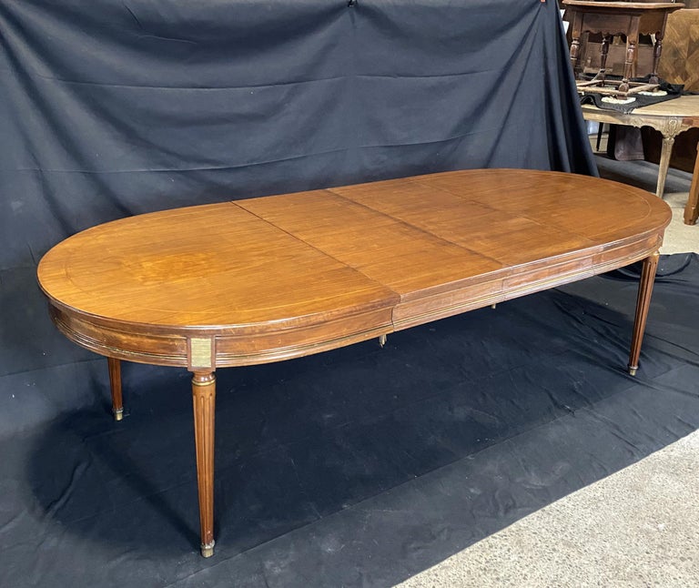 Louis XVI Style Walnut Italian Louis XVI Table with Leaves #5316 at 1stDibs