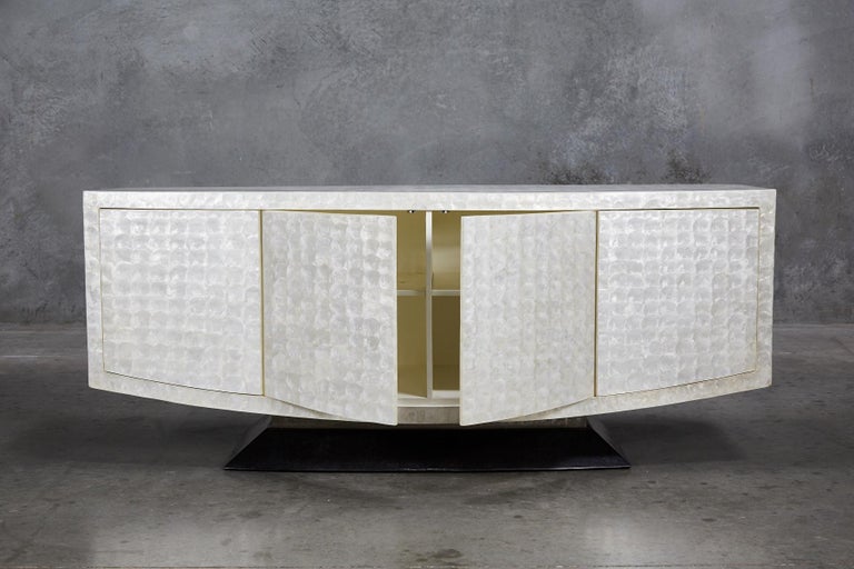 "Lounge" Buffet in White Capiz Shell and Black Tessellated Stone, 1990s ...