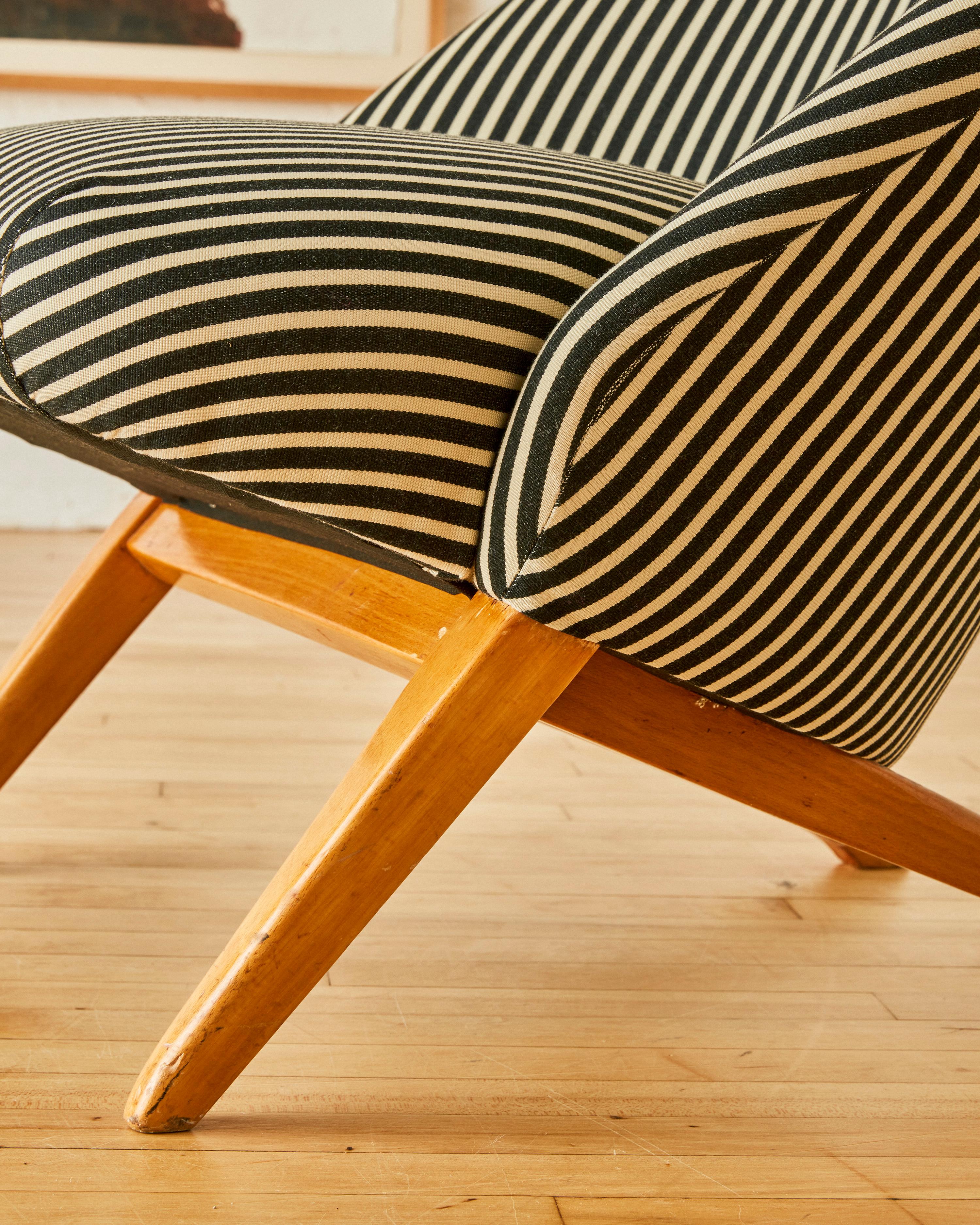 Lounge Chair by Theo Ruth for Artifort For Sale at 1stDibs