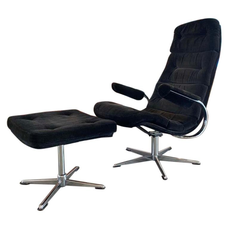 Folding Butterfly Chair and Stool For Sale at 1stDibs
