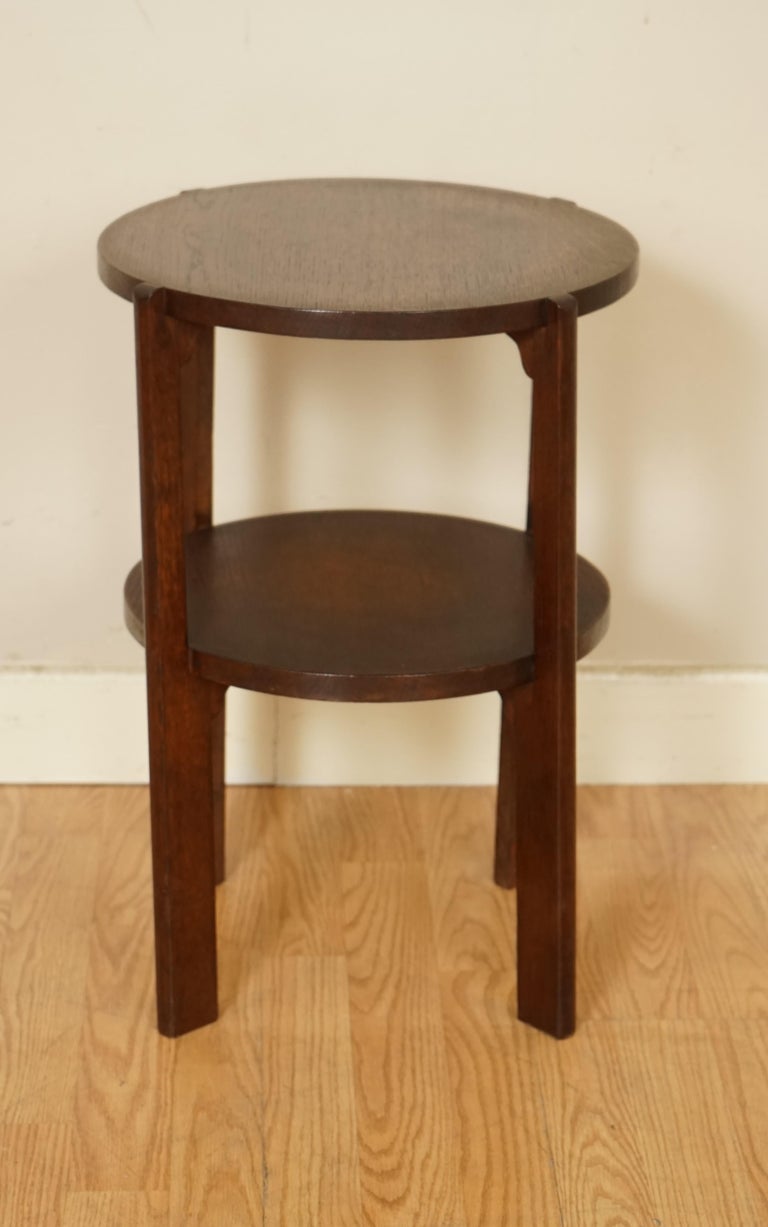 Lovely Antique Oak Circular Small End Side Plant Table For Sale at 1stDibs