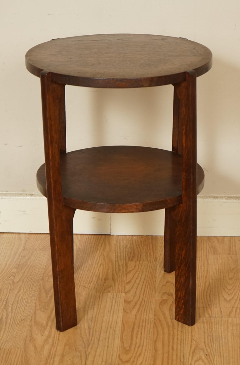 Lovely Antique Oak Circular Small End Side Plant Table For Sale at 1stDibs