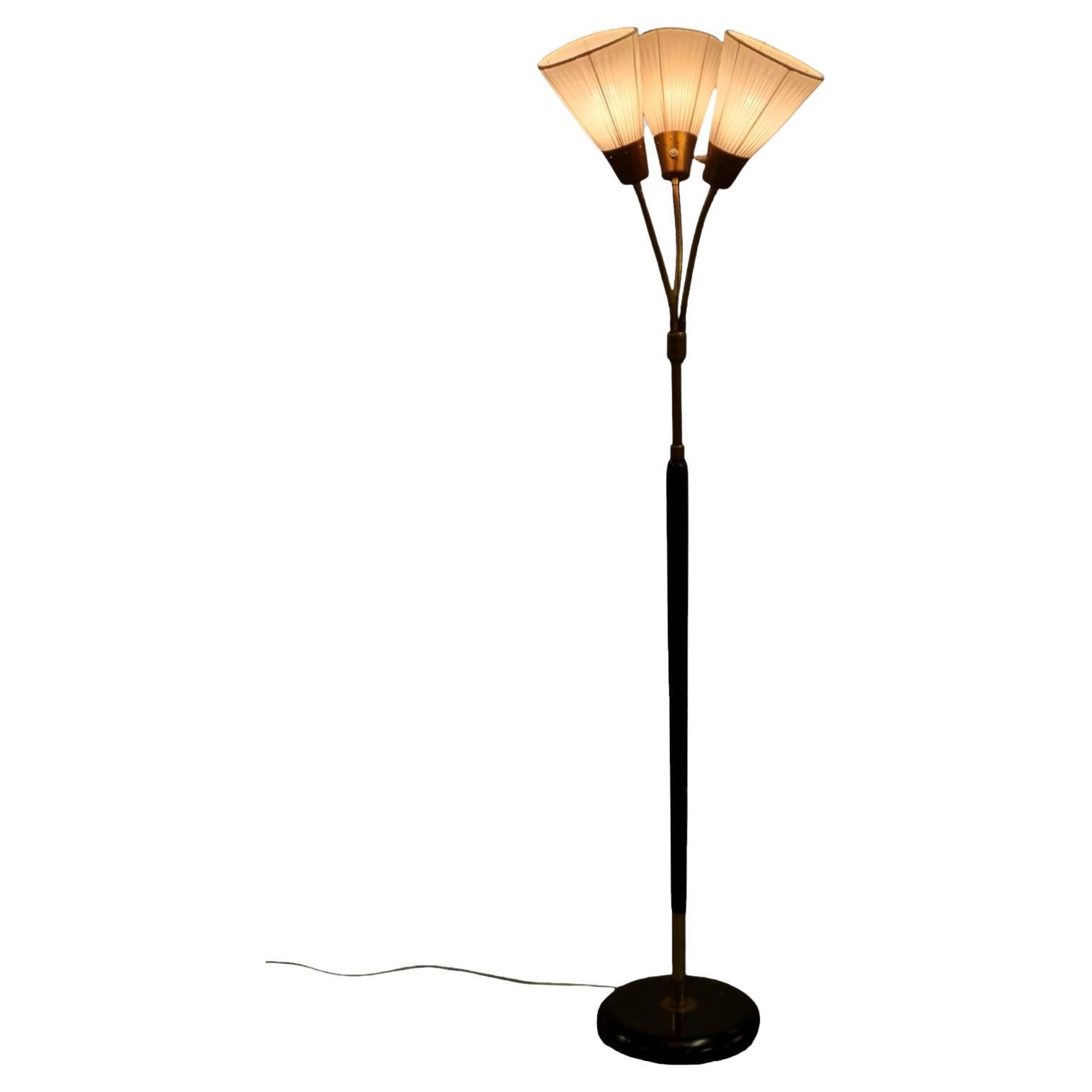 Charmant lampadaire finlandais vintage par Lindströmin Sähkö Oy, années ...