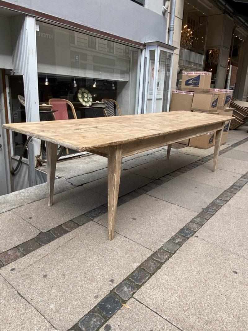 Lovely Long Table, France circa 1900 For Sale at 1stDibs