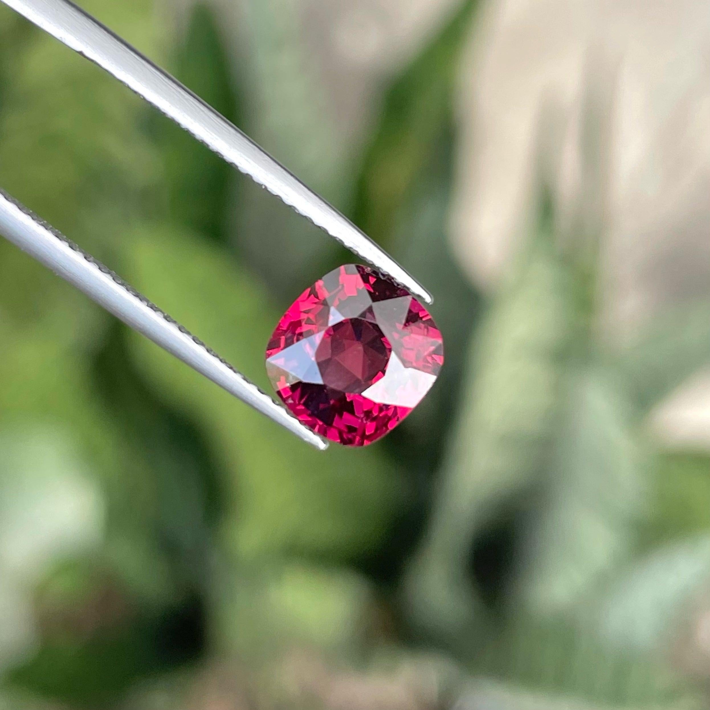 Lovely Pinkish Red Loose Spinel Gemstone 2.20 Carats Spinel Ring Spinel Jewelry For Sale at ...