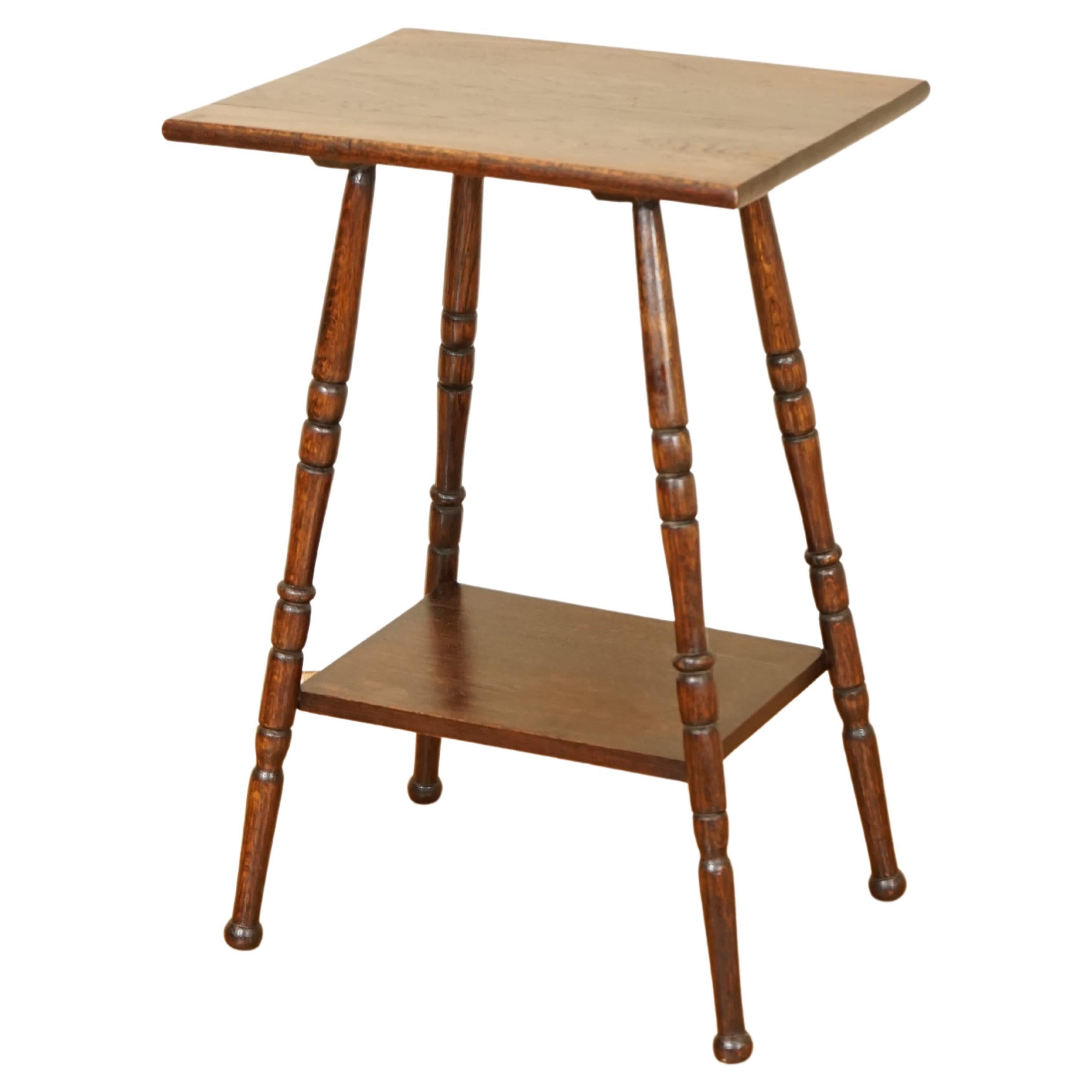 Vintage American Blonde Two Tier Square End or Lamp Table at 1stDibs