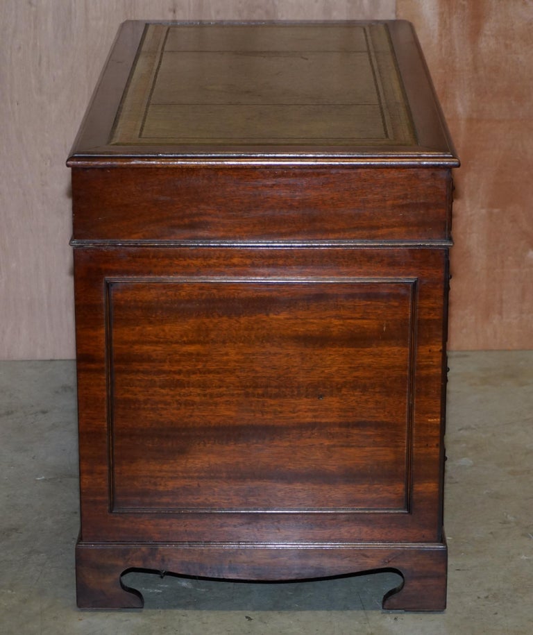 Lovely Vintage Green Leather Hardwood Twin Pedestal Traditional Partner ...