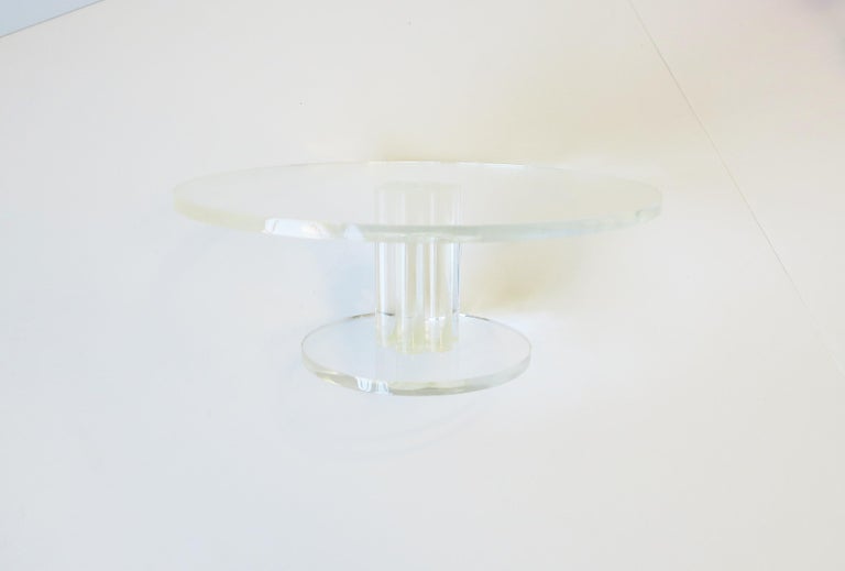 Lucite Modern Cake or Dessert Plate Pedestal Stand at 1stDibs | modern ...