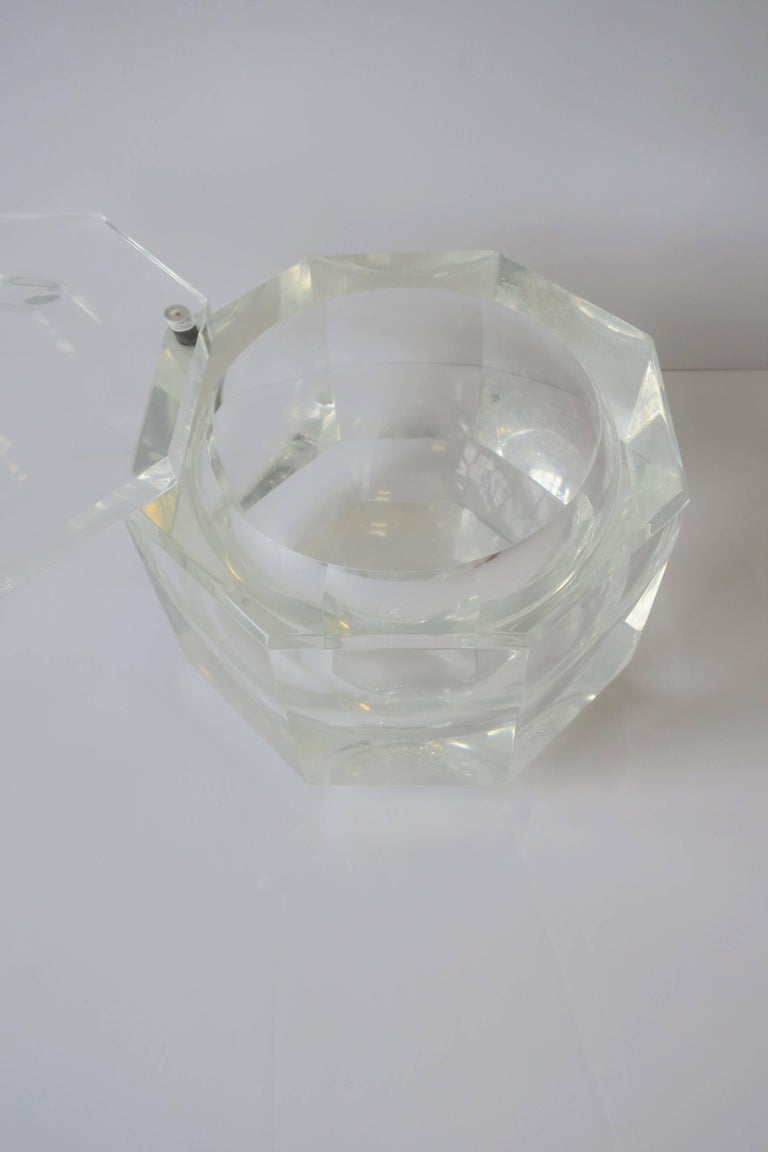 Lucite Octagonal Ice Bucket or Box For Sale at 1stDibs