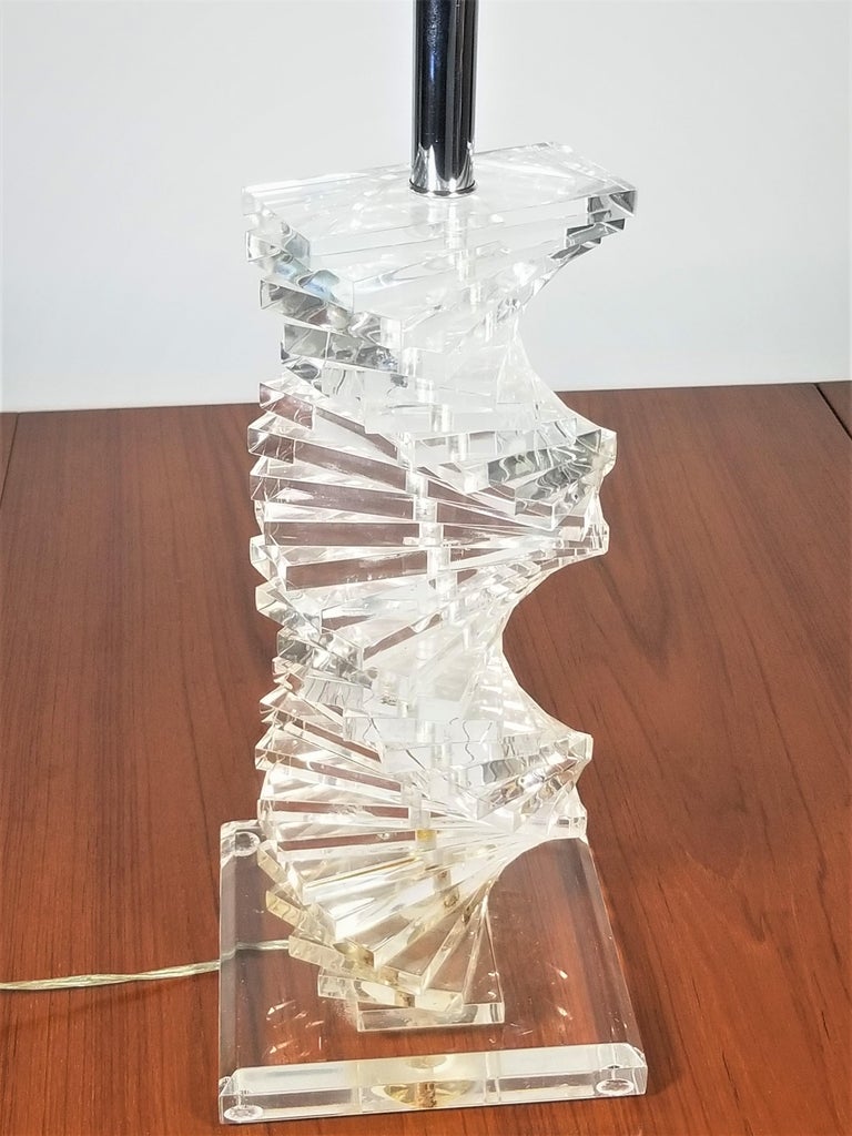 Lucite Table Lamp For Sale at 1stDibs