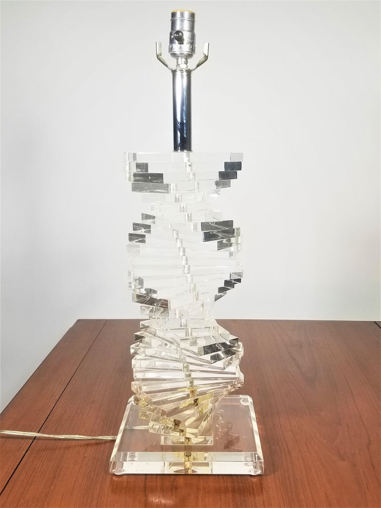 Lucite Table Lamp For Sale at 1stDibs