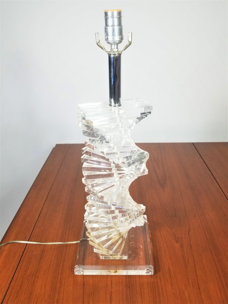 Lucite Table Lamp For Sale at 1stDibs