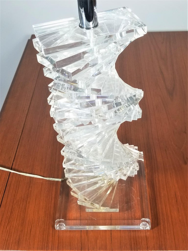 Lucite Table Lamp For Sale at 1stDibs