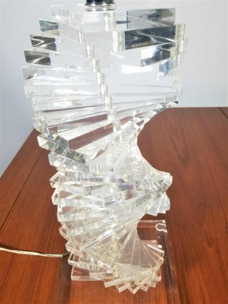 Lucite Table Lamp For Sale at 1stDibs